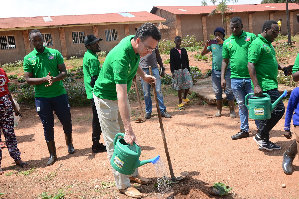 Huye:About 2000 fruit and agroforestry trees have been planted through ...